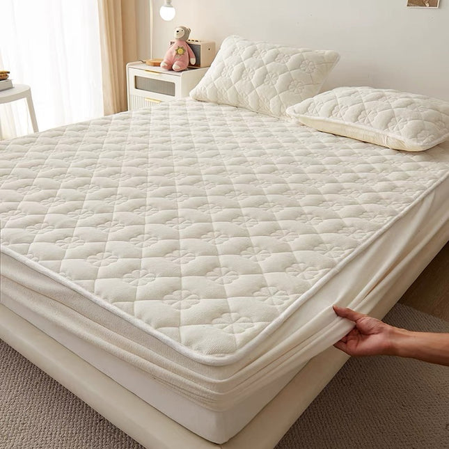 Husa / Topper cu elastic + 2 fețe de pernă – DerCasa