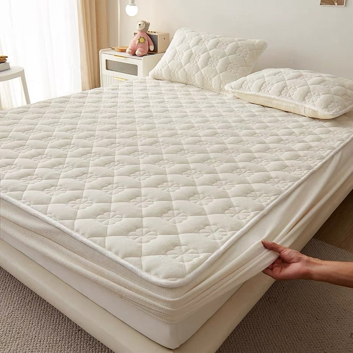 Husa / Topper cu elastic + 2 fețe de pernă – DerCasa