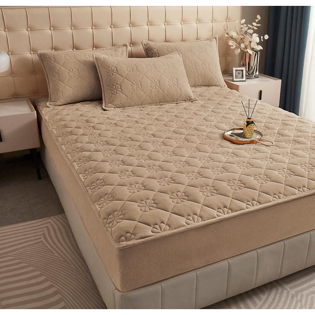 Husa / Topper cu elastic + 2 fețe de pernă – DerCasa