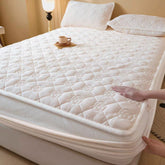 Husa / Topper cu elastic + 2 fețe de pernă – DerCasa